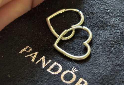 Серьги-кольца 'Ассиметричные сердца' Pandora