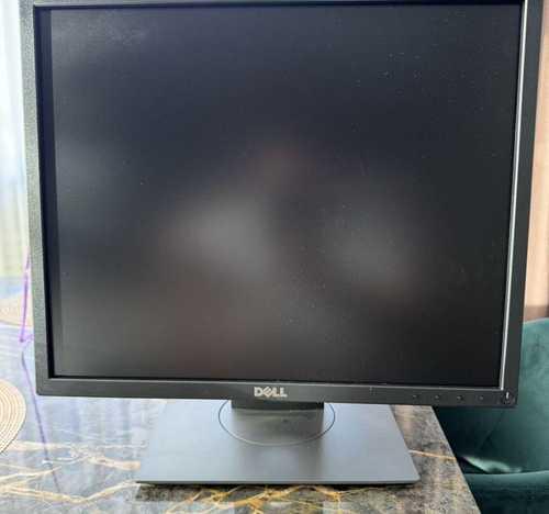 Монитор Dell P1917S