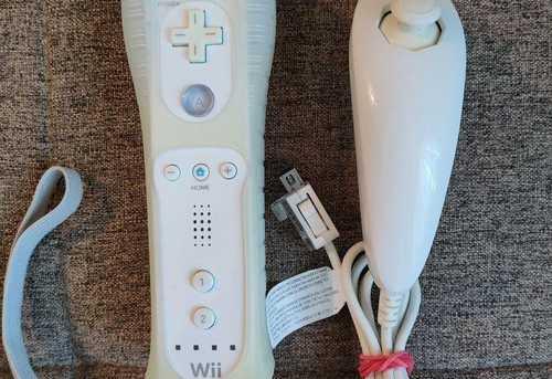 Nintendo Wii remote + nunchuck