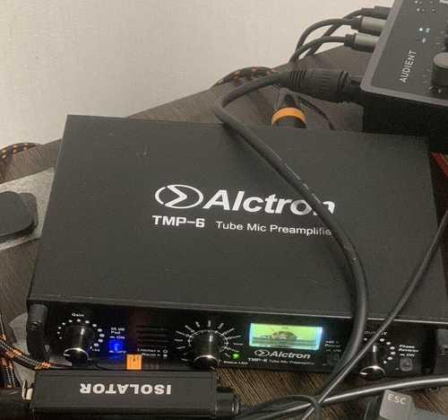 Ламповый предусилитель Alctron TMP-6