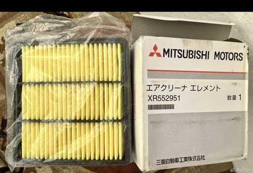 Воздушный фильтр Mitsubishi