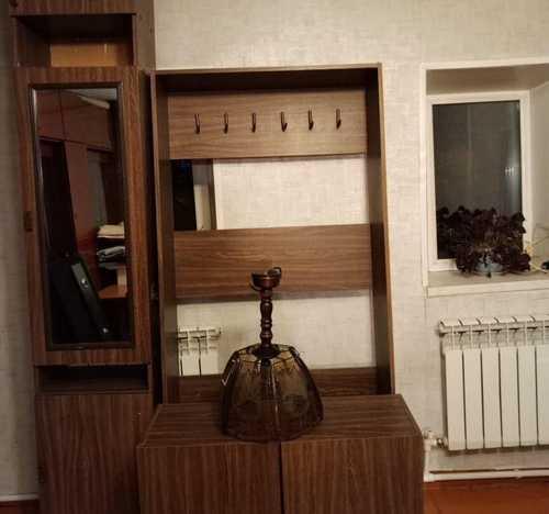 Продам прихожую бу