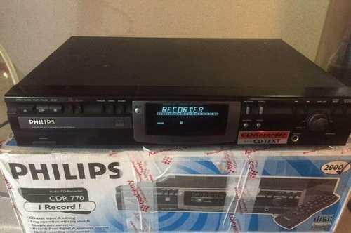 CD рекордер Philips CDR770