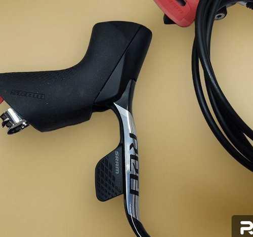 Переключатель передач sram Red eTap AXS