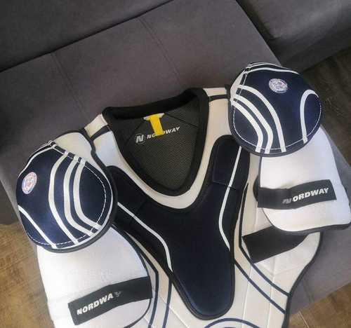 Нагрудник хоккейный sr xl