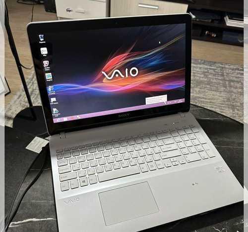 Ноутбук Sony vaio Fit 15E