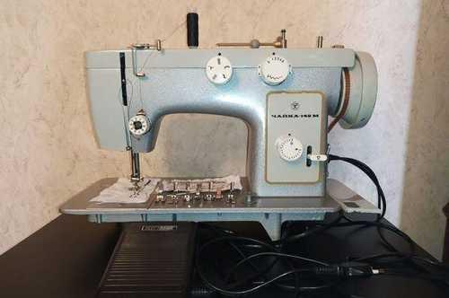 Чайка-142М Швейная машинка с электроприводом