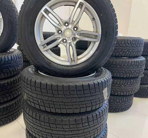 Yokohama Ice Guard IG30 215/65 R16 98Q