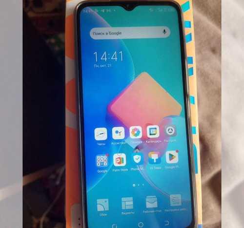 TECNO Spark 8C, 4/64 ГБ