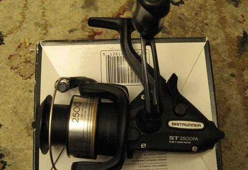 Безынерционная катушка Shimano Baitrunner ST 2500