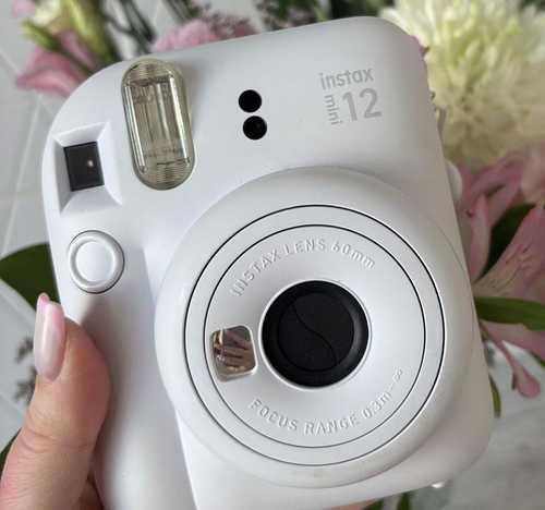 Фотоаппарат instax mini 12