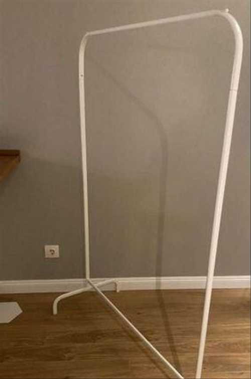 Металлическая напольная вешалка IKEA Мулиг