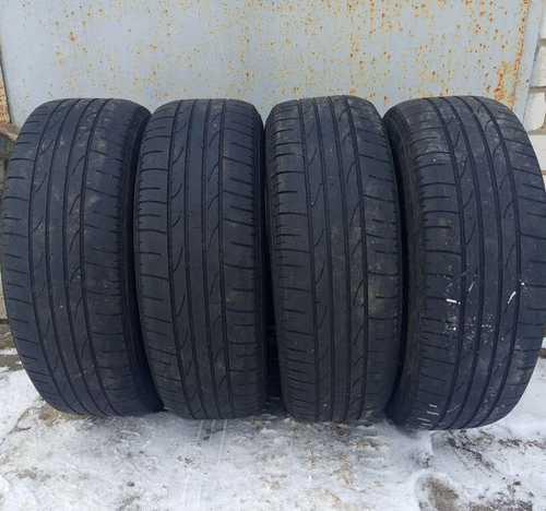 Bridgestone Dueler H/P 215/65 R16 98H