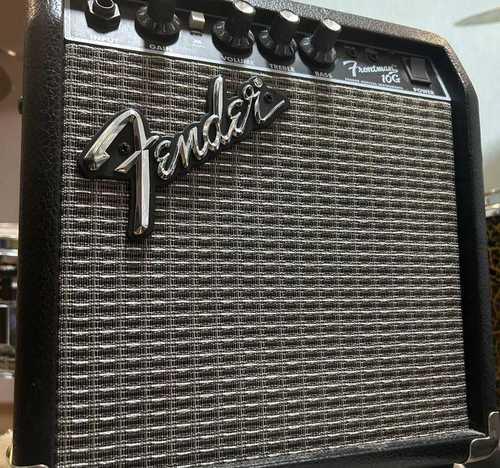 Комбоусилитель Fender Frontman 10g