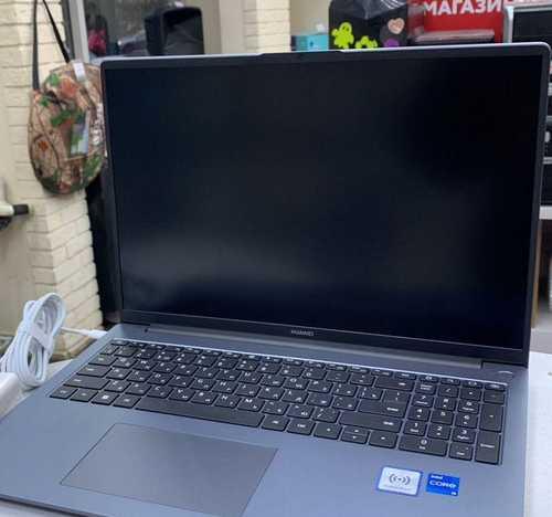 Ноутбук huawei matebook d16 i5