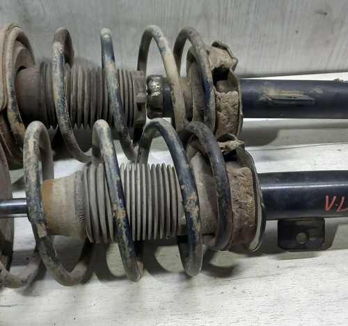 Стойка передняя Peugeot 406