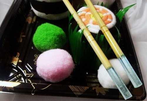 Палочки для суши, украшенные эпоксидной смолой