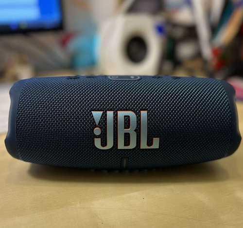 Колонки портативная беспроводная JBL charge 5