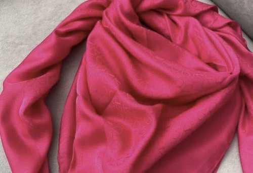 Палантин платок шелковый Valentino оттенок Фуксия
