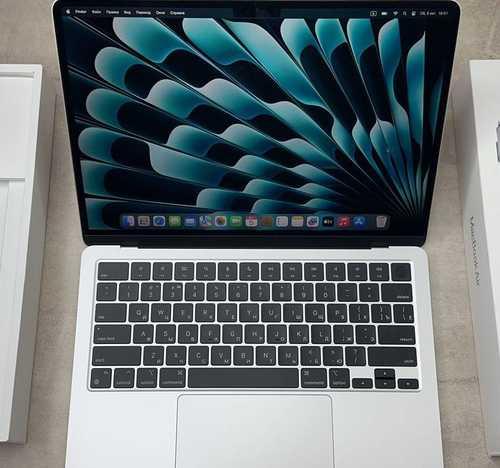 MacBook AIR 13 2024 M3 256GB (23 цикл,Чек/Гарант.)