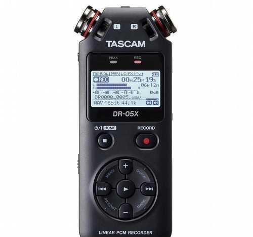 Портативный цифровой диктофон Tascam DR-05x (арт. 334048)