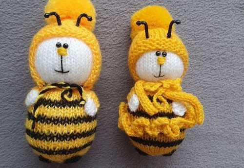 Вязаные игрушки ручной работы пчела