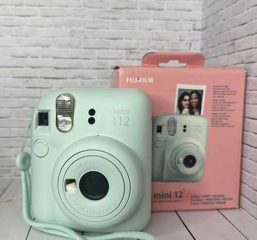 Фотоаппарат instax mini 12 mint green