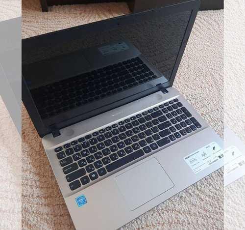 Ноутбук asus d541