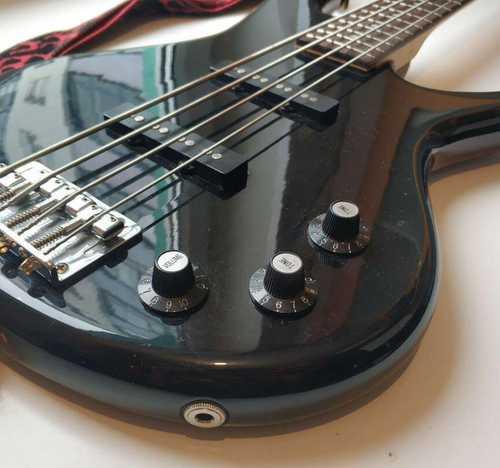 Бас гитара ibanez gsr180