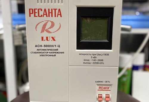 Стабилизатор напряжения Ресанта асн-5000Н/1-Ц lux