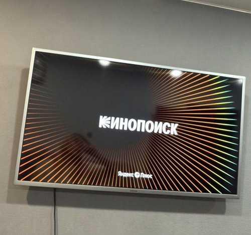 Телевизор Samsung SMART tv 43