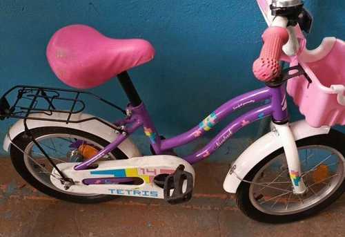 Детский велосипед бу, есть два задних колесика