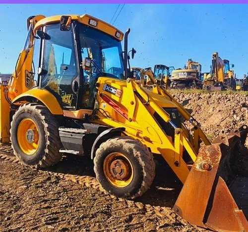 Правое стекло на экскаватор-погрузчик JCB 3cx-4cх