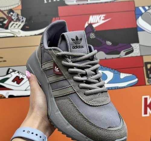 Кроссовки Adidas Retropy F2