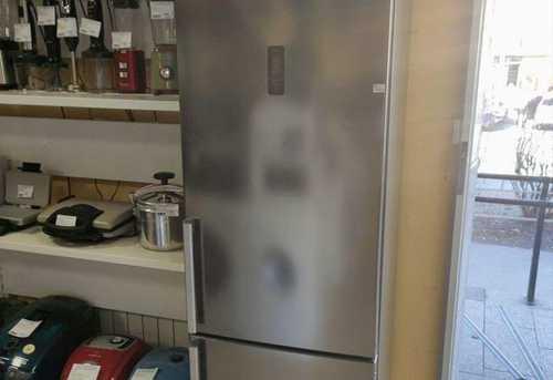 Холодильник Hotpoint-Ariston HFP 6200 X цн