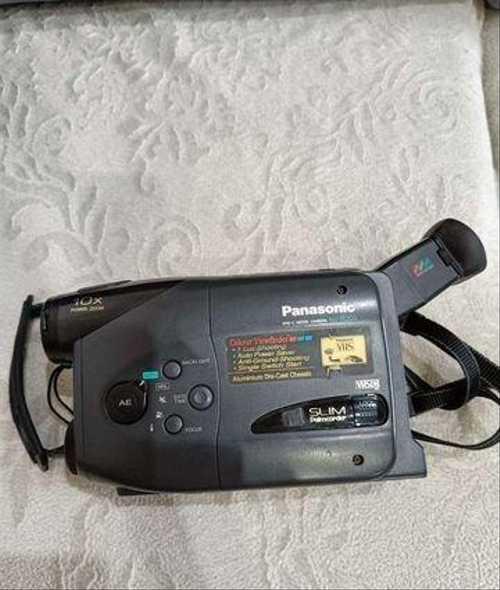 Видеокамера кассетная Panasonic NV-R200