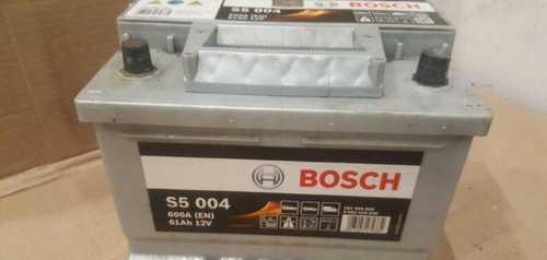 Аккумулятор б/у Bosch S5 004 61Ah 600A