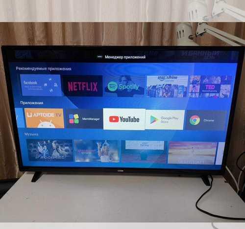 SMART TV LED телевизор 32 дюйма