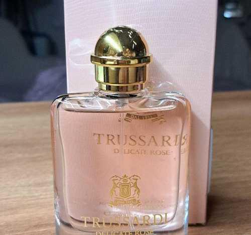 Trussardi delicate rose 50 мл духи