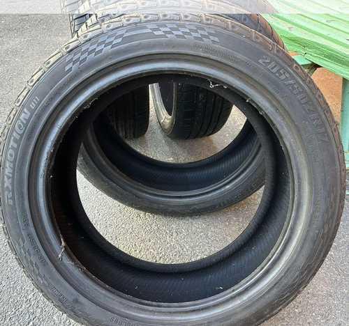 Roadstone Classe Premiere 205/50 R17 и 205/50 R17
