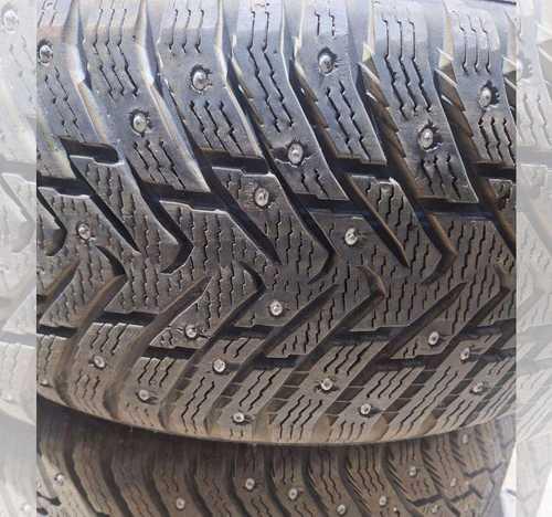 Nokian Tyres Hakkapeliitta 8 225/50 R17 98T