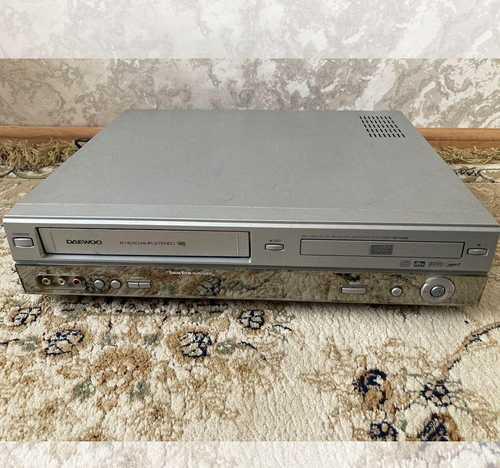 Видеомагнитофон Hi-Fi Daewoo SD-7200K