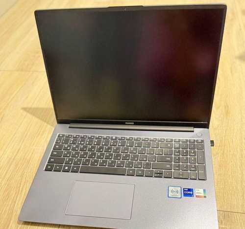 16" HUAWEI MateBook D 16 RLEFG-X, Core i9, RAM 16 ГБ, 1024 ГБ, Intel Iris Xe Graphics