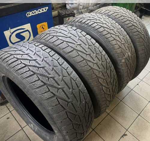 Kormoran SUV Snow 235/65 R17 108H