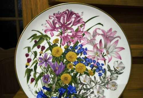 Настенная тарелка цветы Wedgwood Англия