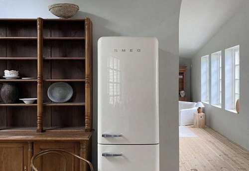 Холодильник новый крем Smeg FAB38RCR5 и FAB38LCR5