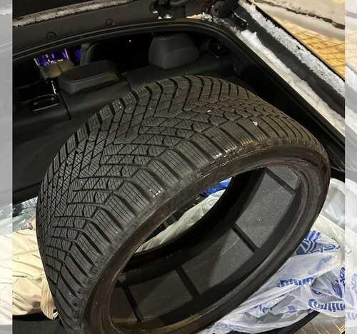 Pirelli Scorpion Winter 2 315/30 R22 107