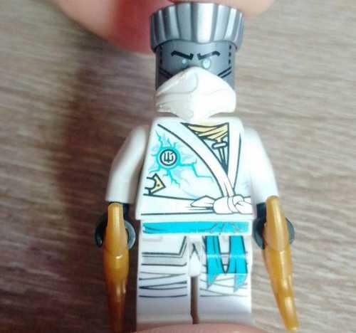 Lego фигурка зеин