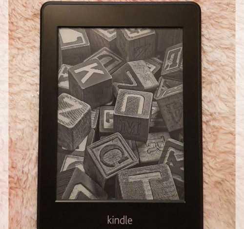 Amazon Kindle paperwhite 1 2012