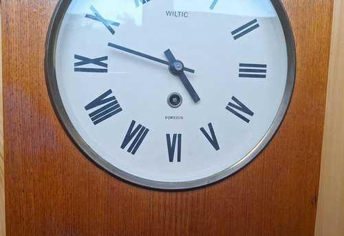 Часы настенные редкие